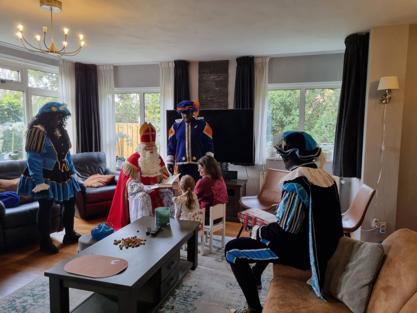 Sint had een druk weekend, hij bezocht veel Puttense kinderen ...